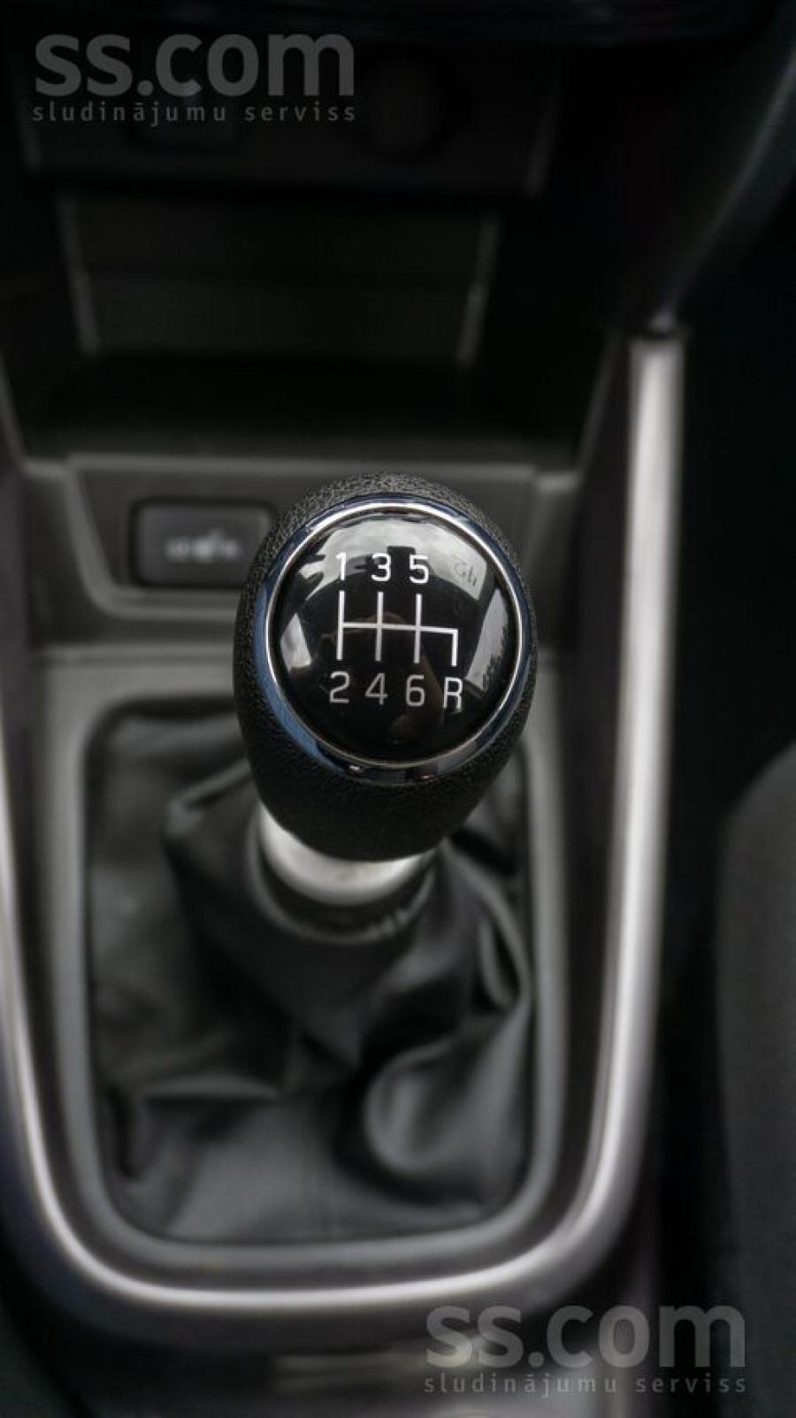 Pelēks Suzuki Vitara 2022 Rīga, ar dzinēja tilpumu 1.40 L un nobraukumu 75 tūkst. km par 14790 €, foto 15 vietnē AUTOMOTO.COM.LV