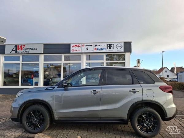 Pelēks Suzuki Vitara 2023 Kauņa, ar dzinēja tilpumu 1.40 L un nobraukumu 31 tūkst. km par 24244 €, foto 3 vietnē AUTOMOTO.COM.LV