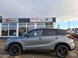 Pelēks Suzuki Vitara 2023 Kauņa, ar dzinēja tilpumu 1.40 L un nobraukumu 31 tūkst. km par 24244 €, foto 3 vietnē AUTOMOTO.COM.LV