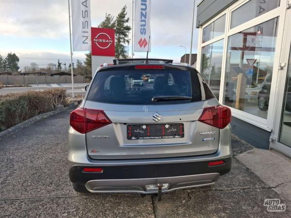 Pelēks Suzuki Vitara 2023 Kauņa, ar dzinēja tilpumu 1.40 L un nobraukumu 31 tūkst. km par 24244 €, foto 4 vietnē AUTOMOTO.COM.LV