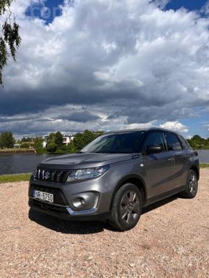 Pelēks Suzuki Vitara 2023 Jelgava, ar dzinēja tilpumu 1.50 L un nobraukumu 188 tūkst. km par 14000 €, foto  vietnē AUTOMOTO.COM.LV
