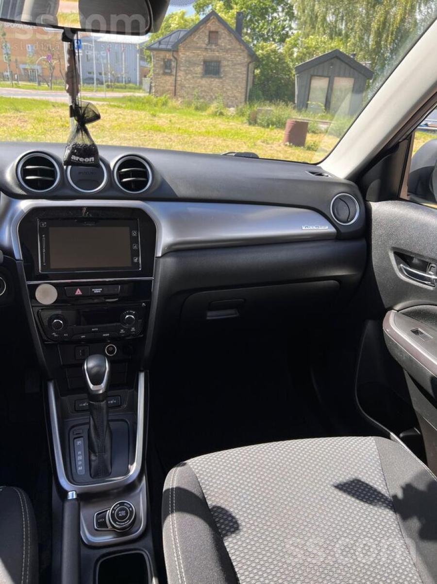 Pelēks Suzuki Vitara 2023 Jelgava, ar dzinēja tilpumu 1.50 L un nobraukumu 188 tūkst. km par 14000 €, foto 10 vietnē AUTOMOTO.COM.LV