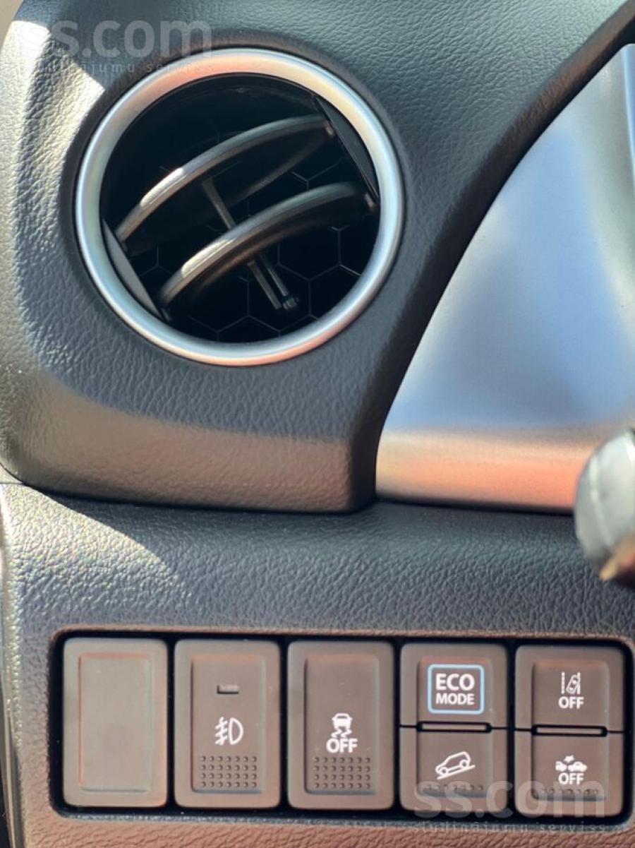 Pelēks Suzuki Vitara 2023 Jelgava, ar dzinēja tilpumu 1.50 L un nobraukumu 188 tūkst. km par 14000 €, foto 12 vietnē AUTOMOTO.COM.LV