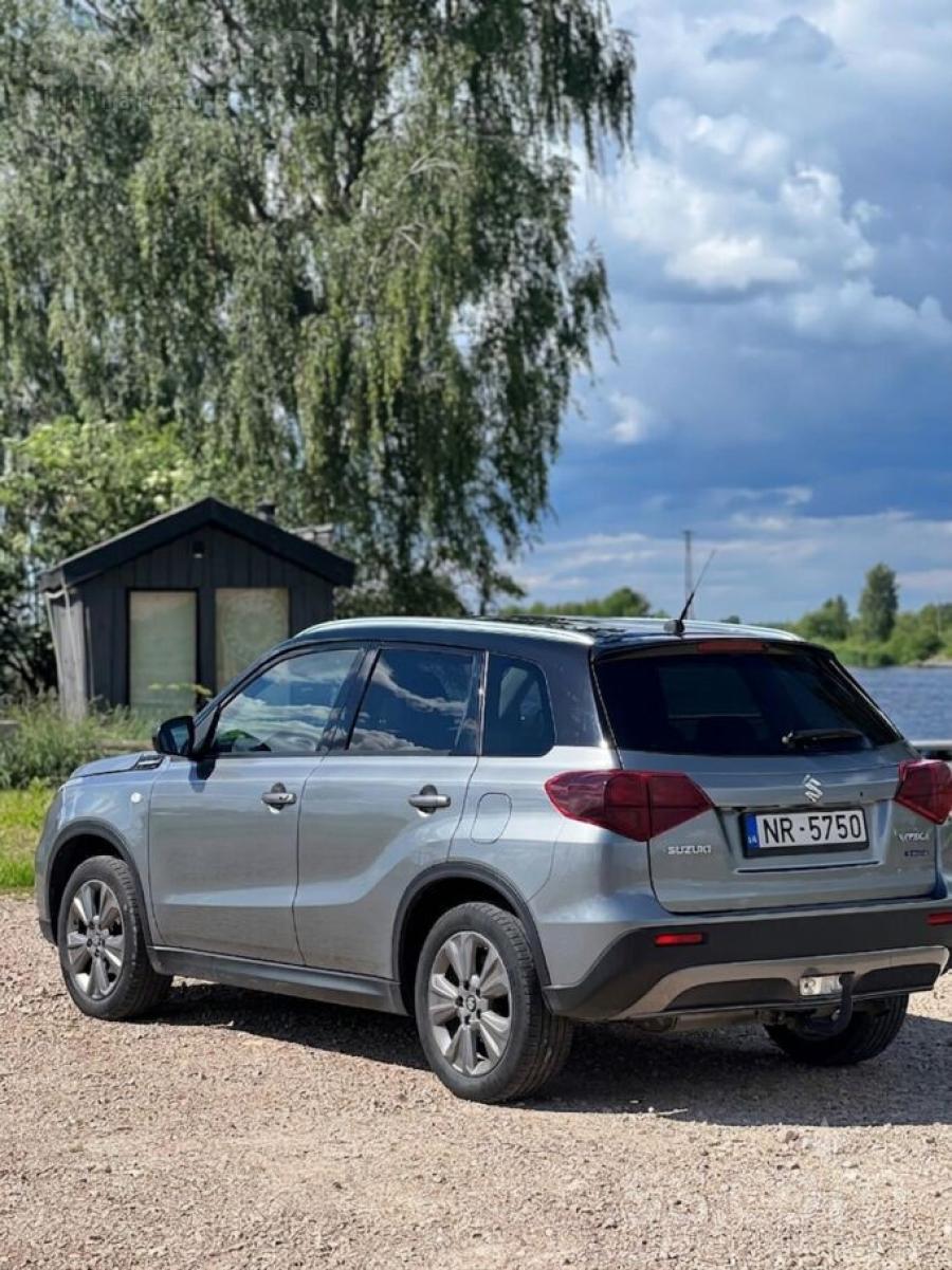 Pelēks Suzuki Vitara 2023 Jelgava, ar dzinēja tilpumu 1.50 L un nobraukumu 188 tūkst. km par 14000 €, foto 14 vietnē AUTOMOTO.COM.LV