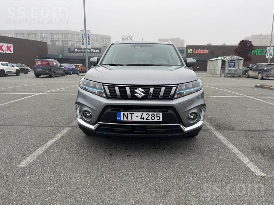 Pelēks Suzuki Vitara 2024 Rīga, ar dzinēja tilpumu 1.40 L un nobraukumu 23 tūkst. km par 20800 €, foto 7 vietnē AUTOMOTO.COM.LV