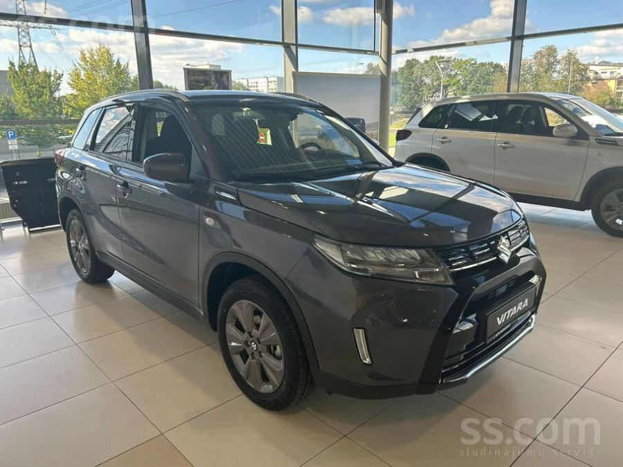 Pelēks Suzuki Vitara 2025 Rīga, ar dzinēja tilpumu 1.40 L un nobraukumu 10 tūkst. km par 26939 €, foto 3 vietnē AUTOMOTO.COM.LV