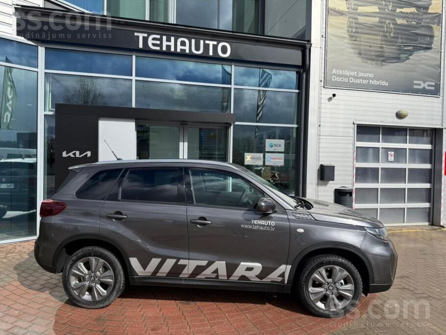 Grey Suzuki Vitara 2025 in Valmiera, with an engine capacity of 1.40 L and mileage of 5 thousand km for 24500 €, photo 3 on AUTOMOTO.COM.LV