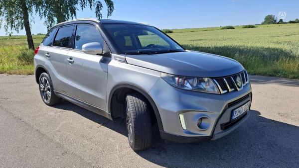 Grey Suzuki Vitara 2018 in Radviliskis, with an engine capacity of 1.37 L and mileage of 189 thousand km for 8500 €, photo 2 on AUTOMOTO.COM.LV