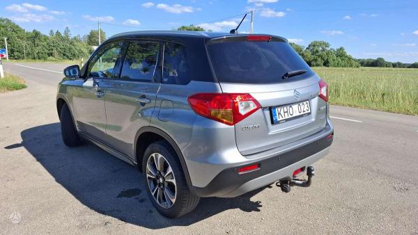 Grey Suzuki Vitara 2018 in Radviliskis, with an engine capacity of 1.37 L and mileage of 189 thousand km for 8500 €, photo 4 on AUTOMOTO.COM.LV