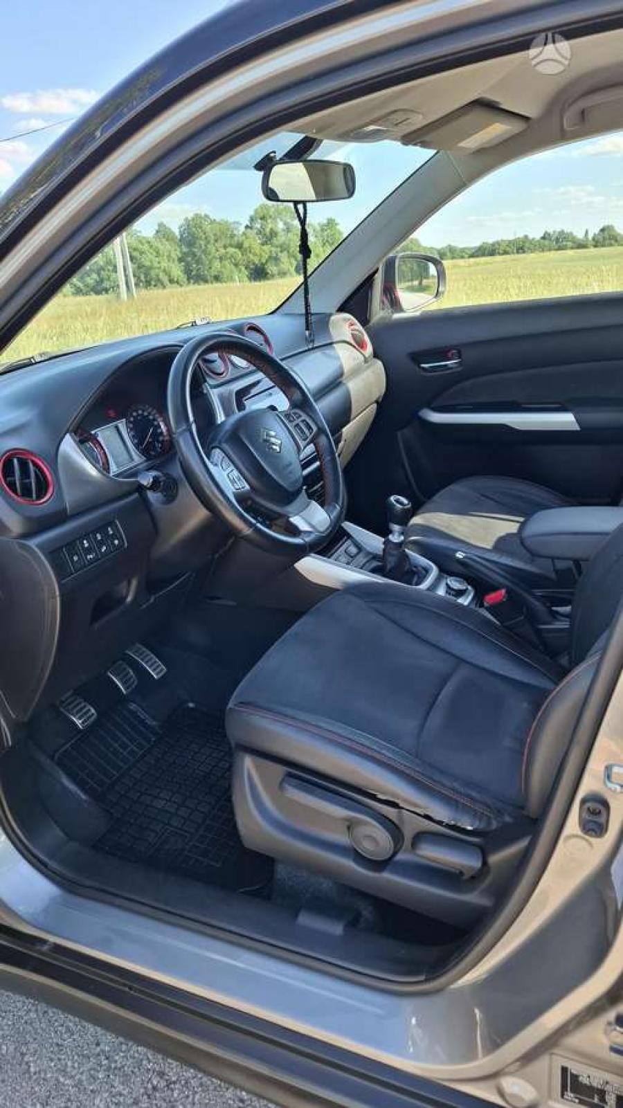 Grey Suzuki Vitara 2018 in Radviliskis, with an engine capacity of 1.37 L and mileage of 189 thousand km for 8500 €, photo 11 on AUTOMOTO.COM.LV