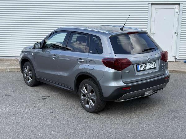 Pelēks Suzuki Vitara 2021 Viļņa, ar dzinēja tilpumu 1.37 L un nobraukumu 165 tūkst. km par 11950 €, foto 4 vietnē AUTOMOTO.COM.LV
