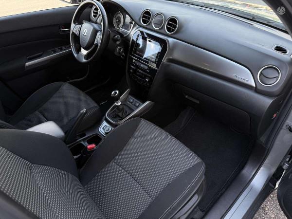 Pelēks Suzuki Vitara 2021 Viļņa, ar dzinēja tilpumu 1.37 L un nobraukumu 165 tūkst. km par 11950 €, foto 9 vietnē AUTOMOTO.COM.LV