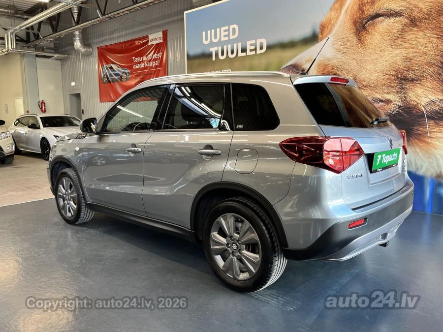 Grey Suzuki Vitara 2021 in Tallinn, with an engine capacity of 1.40 L and mileage of 68 thousand km for 16900 €, photo 4 on AUTOMOTO.COM.LV