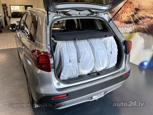 Grey Suzuki Vitara 2021 in Tallinn, with an engine capacity of 1.40 L and mileage of 68 thousand km for 16900 €, photo 5 on AUTOMOTO.COM.LV