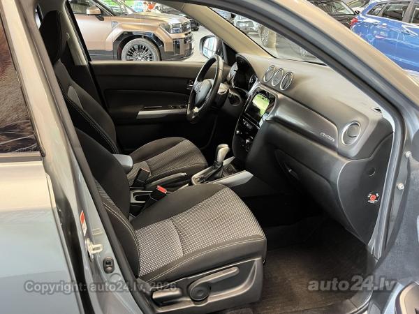 Grey Suzuki Vitara 2021 in Tallinn, with an engine capacity of 1.40 L and mileage of 68 thousand km for 16900 €, photo 6 on AUTOMOTO.COM.LV