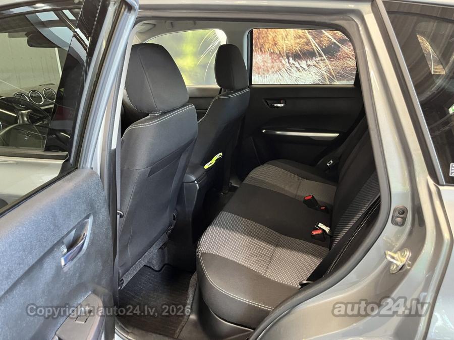 Grey Suzuki Vitara 2021 in Tallinn, with an engine capacity of 1.40 L and mileage of 68 thousand km for 16900 €, photo 8 on AUTOMOTO.COM.LV