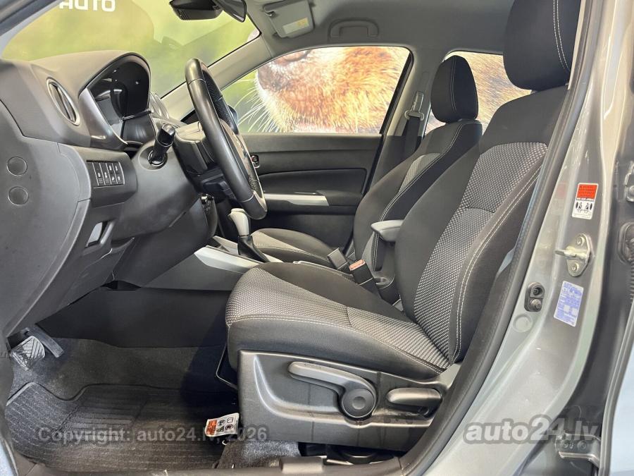 Grey Suzuki Vitara 2021 in Tallinn, with an engine capacity of 1.40 L and mileage of 68 thousand km for 16900 €, photo 10 on AUTOMOTO.COM.LV