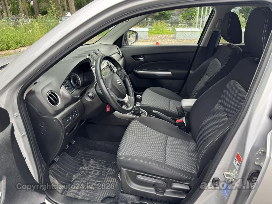 Grey Suzuki Vitara 2023 in Tallinn, with an engine capacity of 1.40 L and mileage of 69 thousand km for 19500 €, photo 10 on AUTOMOTO.COM.LV
