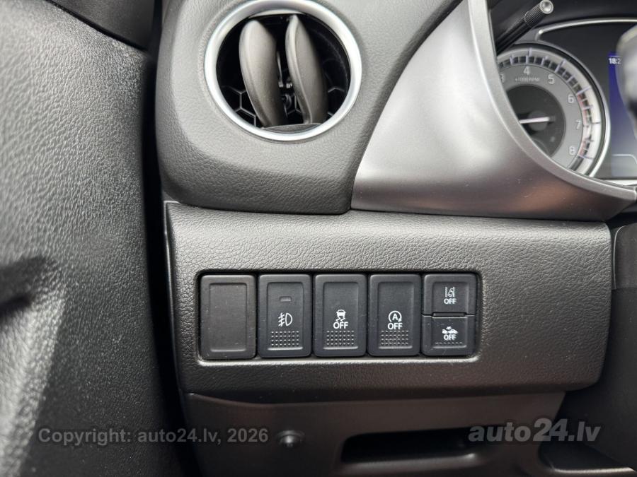 Grey Suzuki Vitara 2023 in Tallinn, with an engine capacity of 1.40 L and mileage of 69 thousand km for 19500 €, photo 14 on AUTOMOTO.COM.LV