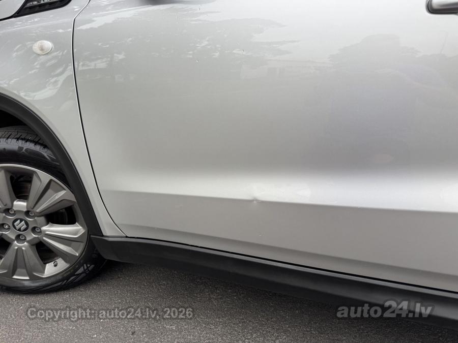 Grey Suzuki Vitara 2023 in Tallinn, with an engine capacity of 1.40 L and mileage of 69 thousand km for 19500 €, photo 16 on AUTOMOTO.COM.LV