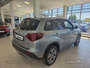 Pelēks Suzuki Vitara 2025 Pērnava, ar dzinēja tilpumu 1.50 L un nobraukumu 57 tūkst. km par 27173 €, foto 5 vietnē AUTOMOTO.COM.LV