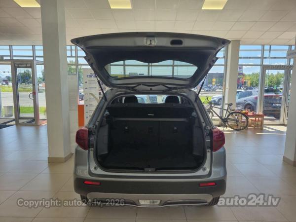 Pelēks Suzuki Vitara 2025 Pērnava, ar dzinēja tilpumu 1.50 L un nobraukumu 57 tūkst. km par 27173 €, foto 11 vietnē AUTOMOTO.COM.LV