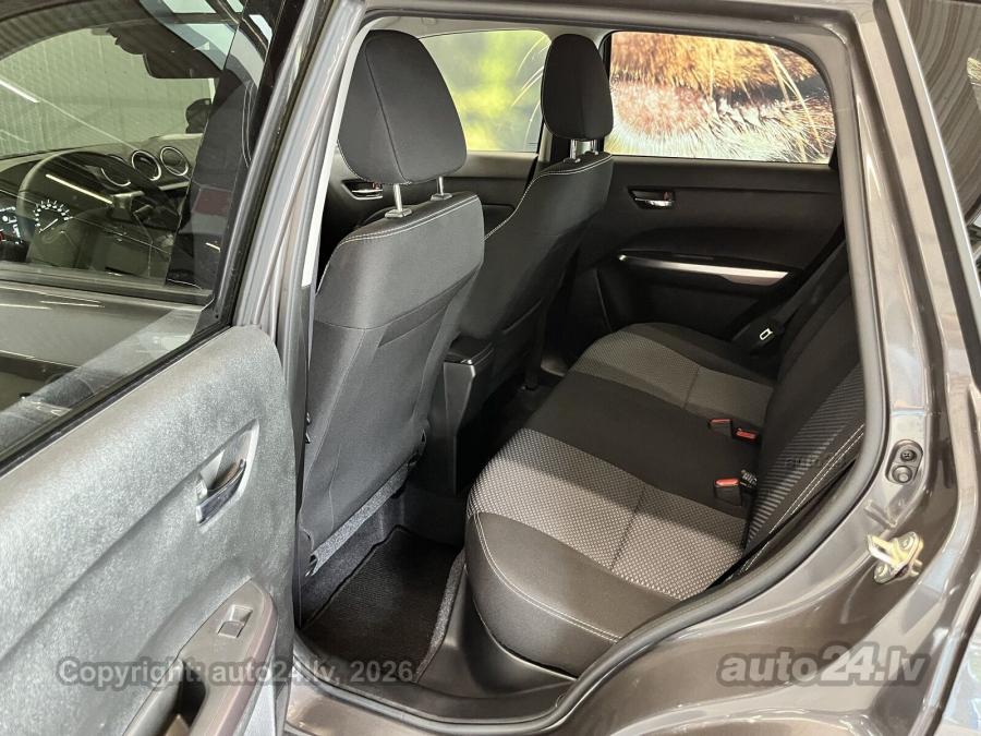 Pelēks Suzuki Vitara 2025 Tallina, ar dzinēja tilpumu 1.40 L un nobraukumu 8 tūkst. km par 25900 €, foto 7 vietnē AUTOMOTO.COM.LV