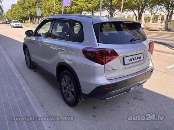 Grey Suzuki Vitara 2026 in Tartu, with an engine capacity of 1.40 L and mileage of 15 thousand km for 26889 €, photo 4 on AUTOMOTO.COM.LV