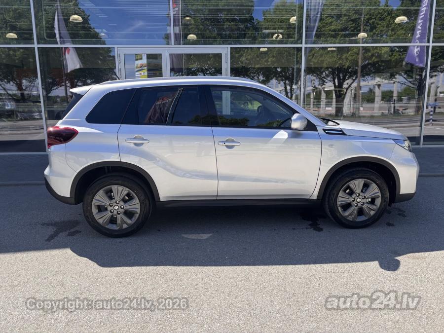 Grey Suzuki Vitara 2026 in Tartu, with an engine capacity of 1.40 L and mileage of 15 thousand km for 26889 €, photo 9 on AUTOMOTO.COM.LV