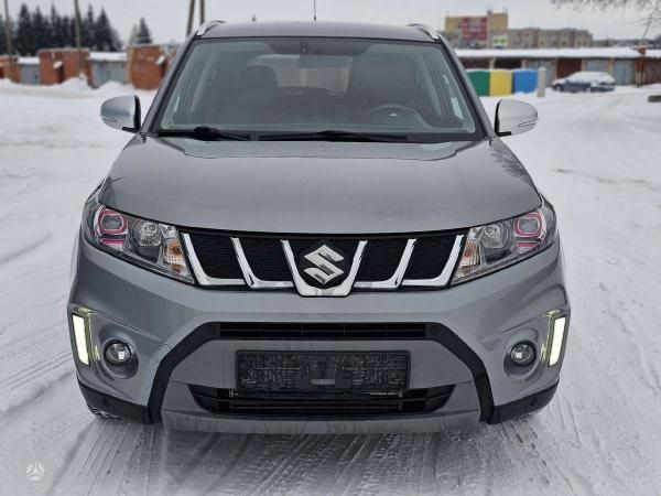 Pelēks Suzuki Vitara 2018 Rokiškis, ar dzinēja tilpumu 1.37 L un nobraukumu 255 tūkst. km par 6850 €, foto 5 vietnē AUTOMOTO.COM.LV