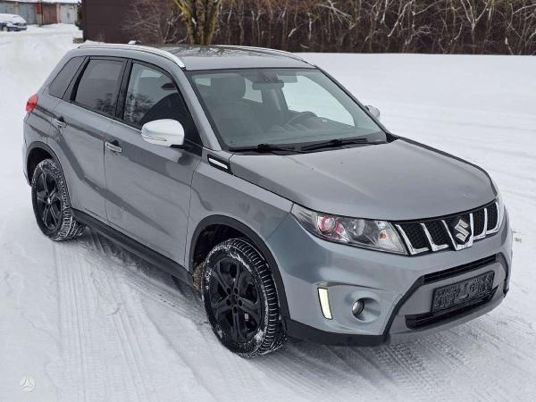 Pelēks Suzuki Vitara 2018 Rokiškis, ar dzinēja tilpumu 1.37 L un nobraukumu 255 tūkst. km par 6850 €, foto 8 vietnē AUTOMOTO.COM.LV