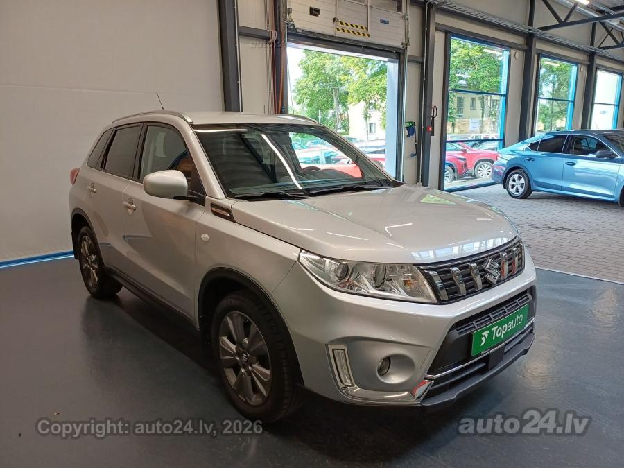 Grey Suzuki Vitara 2019 in Tallinn, with an engine capacity of 1.40 L and mileage of 87 thousand km for 13600 €, photo 3 on AUTOMOTO.COM.LV