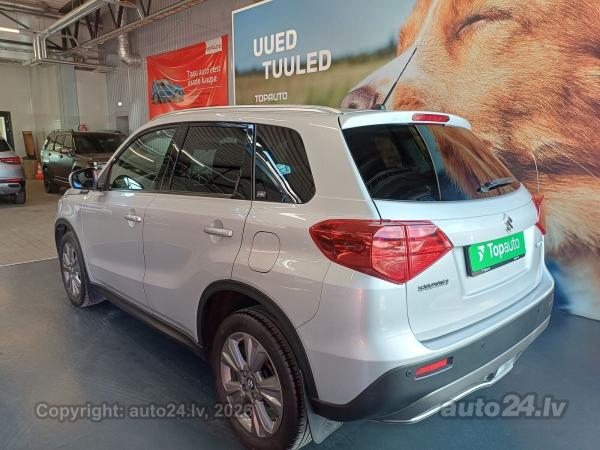 Grey Suzuki Vitara 2019 in Tallinn, with an engine capacity of 1.40 L and mileage of 87 thousand km for 13600 €, photo 4 on AUTOMOTO.COM.LV