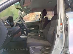 Grey Suzuki Vitara 2019 in Tallinn, with an engine capacity of 1.40 L and mileage of 87 thousand km for 13600 €, photo 9 on AUTOMOTO.COM.LV