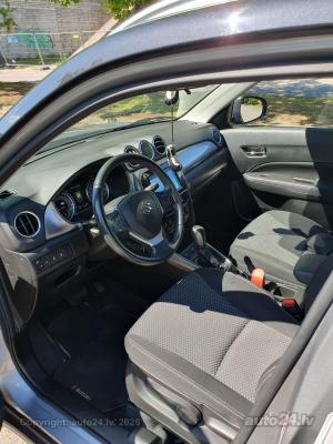 Pelēks Suzuki Vitara 2020 Mardu, ar dzinēja tilpumu 1.40 L un nobraukumu 54 tūkst. km par 15500 €, foto 8 vietnē AUTOMOTO.COM.LV