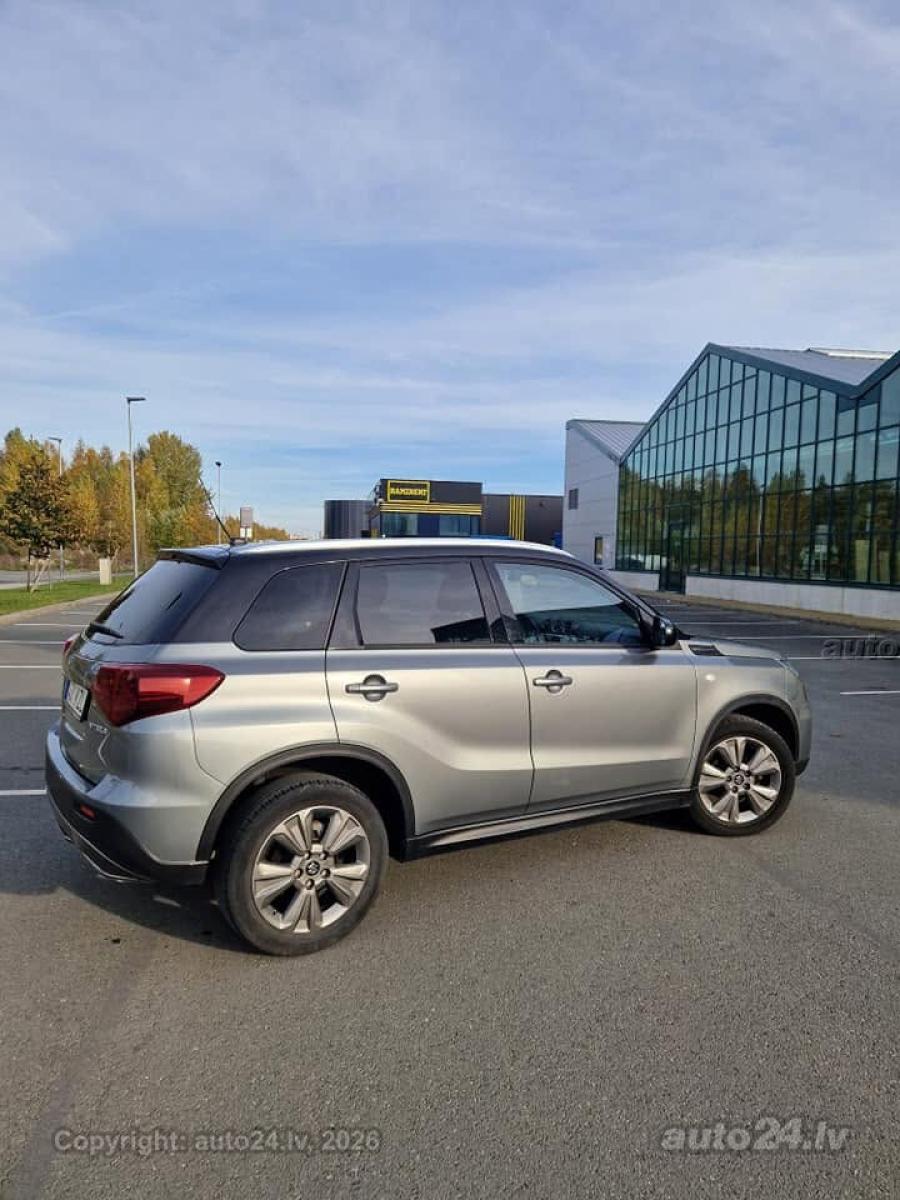 Pelēks Suzuki Vitara 2020 Mardu, ar dzinēja tilpumu 1.40 L un nobraukumu 54 tūkst. km par 15500 €, foto 24 vietnē AUTOMOTO.COM.LV
