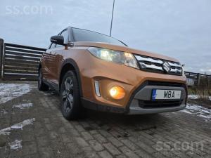 Orange Suzuki Vitara 2015 in Riga, with an engine capacity of 1.60 L and mileage of 179 thousand km for 8900 €, photo 8 on AUTOMOTO.COM.LV