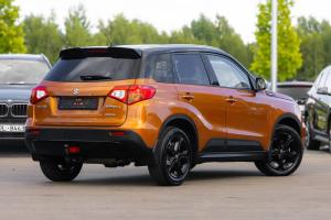 Orange Suzuki Vitara 2018 in Jelgava, with an engine capacity of 1.40 L and mileage of 0 thousand km for 9850 €, photo 5 on AUTOMOTO.COM.LV