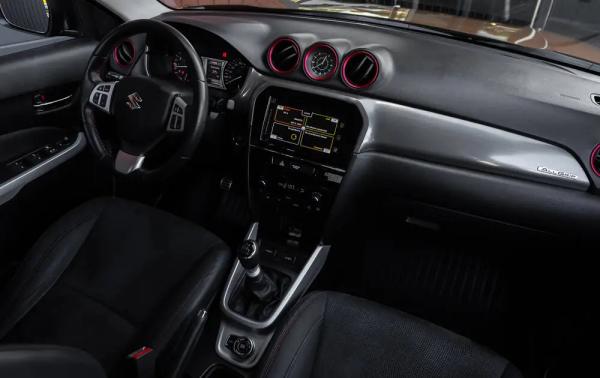 Oranžs Suzuki Vitara 2018 Jelgava, ar dzinēja tilpumu 1.40 L un nobraukumu 0 tūkst. km par 9850 €, foto 10 vietnē AUTOMOTO.COM.LV