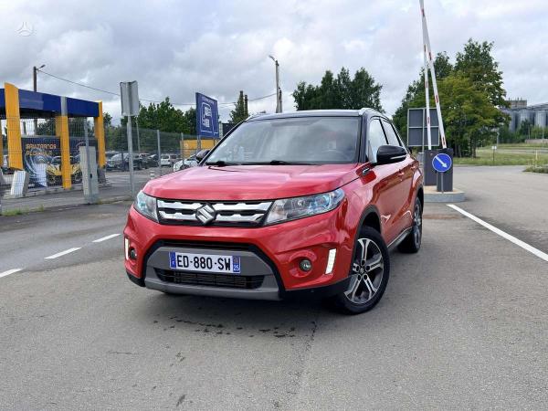 Red Suzuki Vitara 2016 in Panevezys, with an engine capacity of 1.60 L and mileage of 276 thousand km for 9990 €, photo 5 on AUTOMOTO.COM.LV
