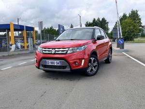 Red Suzuki Vitara 2016 in Panevezys, with an engine capacity of 1.60 L and mileage of 276 thousand km for 9990 €, photo 6 on AUTOMOTO.COM.LV