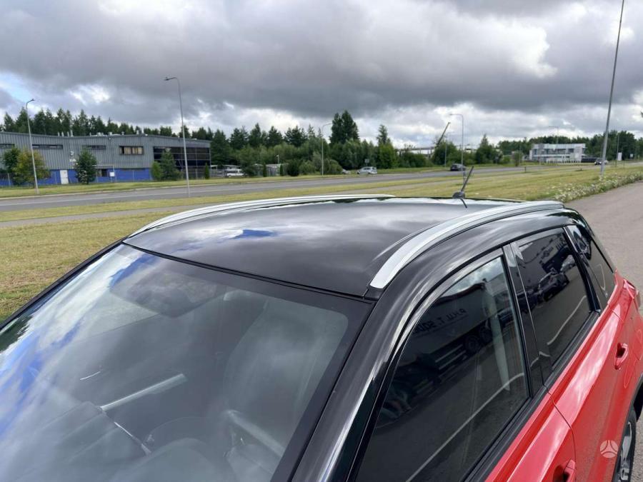 Red Suzuki Vitara 2016 in Panevezys, with an engine capacity of 1.60 L and mileage of 276 thousand km for 9990 €, photo 14 on AUTOMOTO.COM.LV
