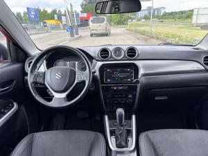 Red Suzuki Vitara 2016 in Panevezys, with an engine capacity of 1.60 L and mileage of 276 thousand km for 9990 €, photo 17 on AUTOMOTO.COM.LV