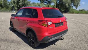 Red Suzuki Vitara 2016 in Marijampole, with an engine capacity of 1.37 L and mileage of 235 thousand km for 8950 €, photo 6 on AUTOMOTO.COM.LV