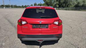 Red Suzuki Vitara 2016 in Marijampole, with an engine capacity of 1.37 L and mileage of 235 thousand km for 8950 €, photo 7 on AUTOMOTO.COM.LV