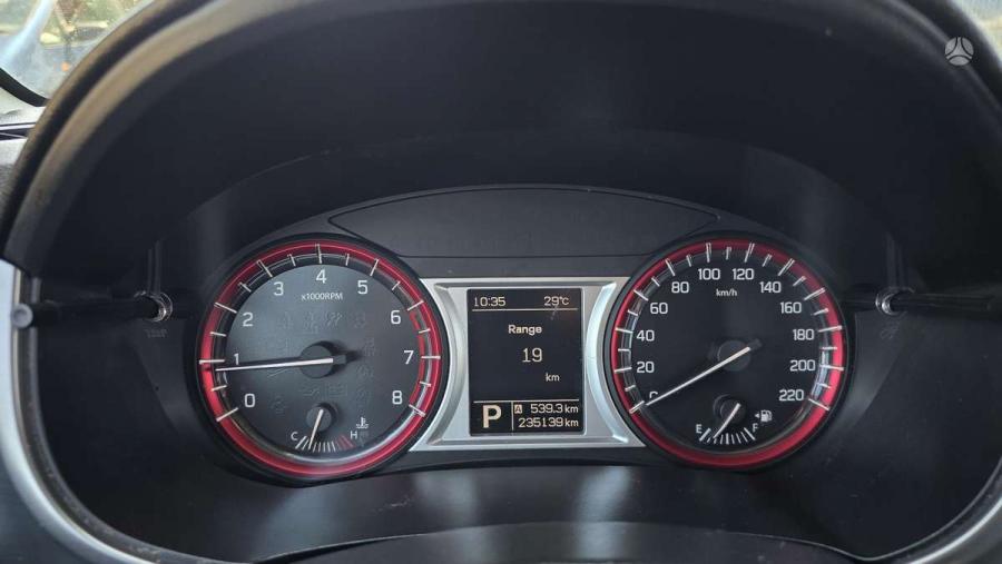 Red Suzuki Vitara 2016 in Marijampole, with an engine capacity of 1.37 L and mileage of 235 thousand km for 8950 €, photo 17 on AUTOMOTO.COM.LV