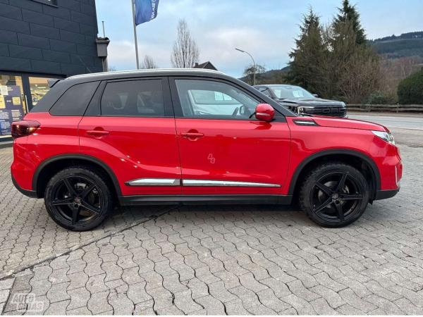 Red Suzuki Vitara 2023 in Kaunas, with an engine capacity of 1.40 L and mileage of 27 thousand km for 23420 €, photo 6 on AUTOMOTO.COM.LV