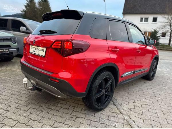 Red Suzuki Vitara 2023 in Kaunas, with an engine capacity of 1.40 L and mileage of 27 thousand km for 23420 €, photo 9 on AUTOMOTO.COM.LV