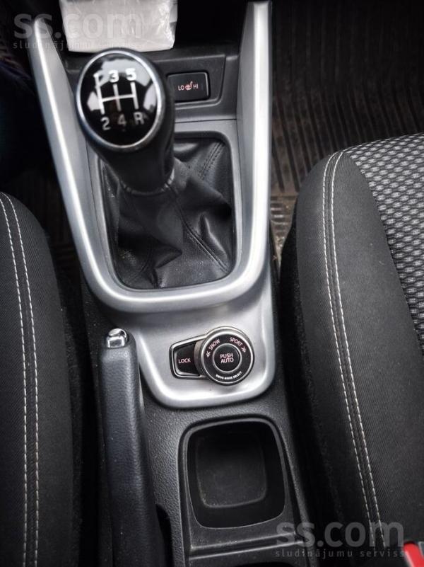 Balts Suzuki Vitara 2018 Rīga, ar dzinēja tilpumu 1.60 L un nobraukumu 149 tūkst. km par 10000 €, foto 9 vietnē AUTOMOTO.COM.LV