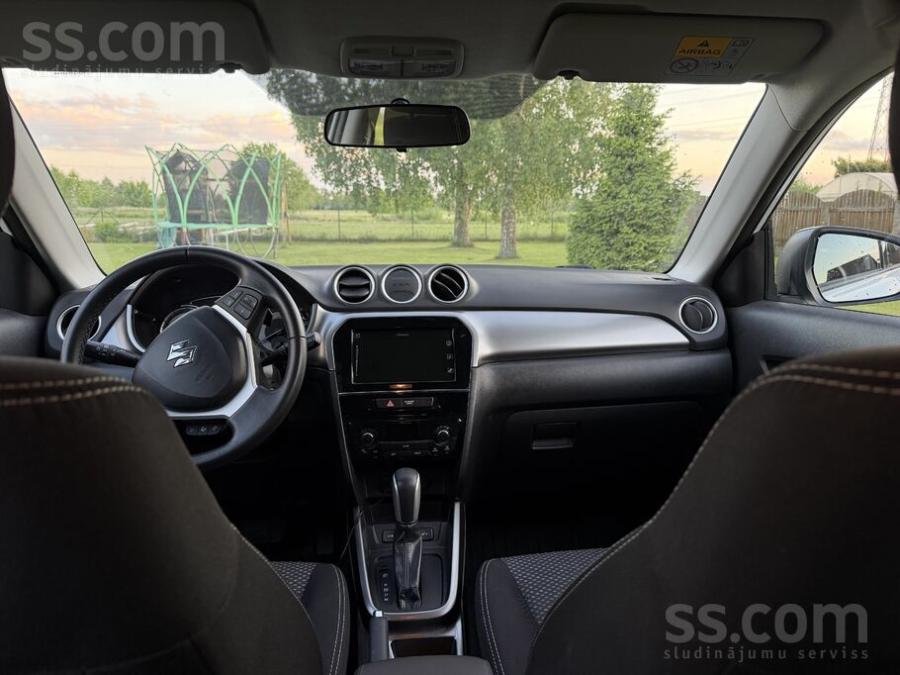 Balts Suzuki Vitara 2019 Rīga, ar dzinēja tilpumu 1.00 L un nobraukumu 160 tūkst. km par 9700 €, foto 7 vietnē AUTOMOTO.COM.LV